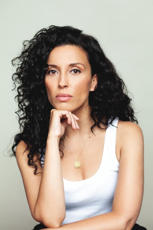 Leila Thibeault-Louchem | Comédienne | Agence GoodWin